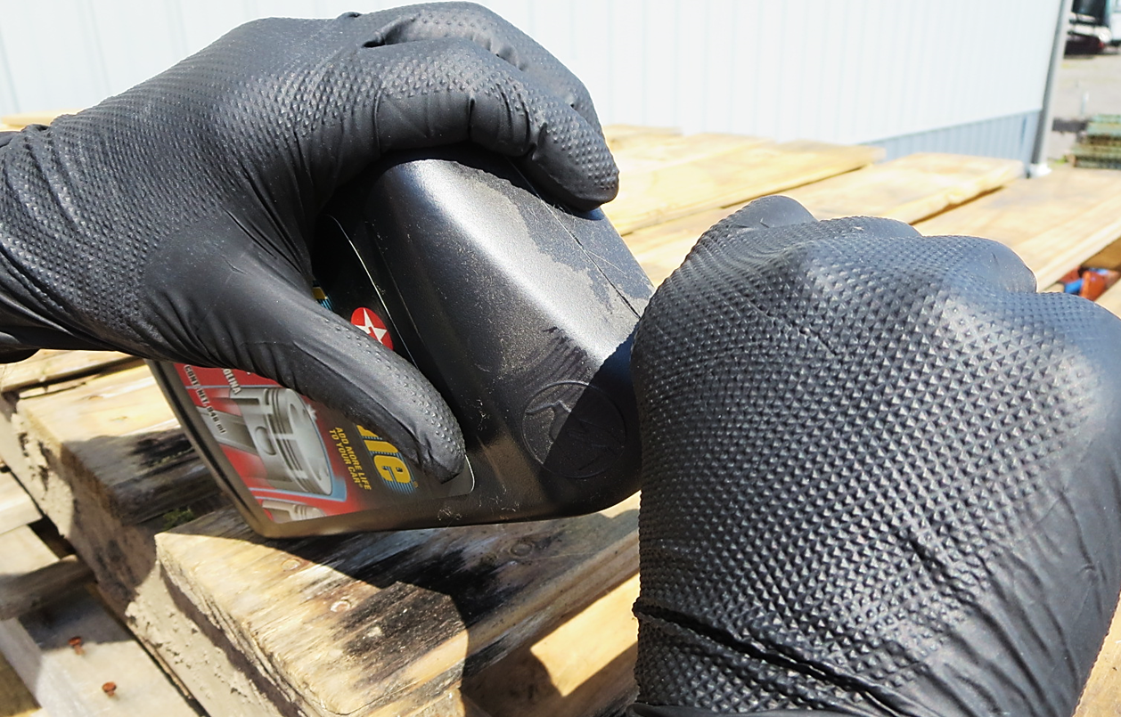 Get the Best Grip for the Job | Single-Use Glove Textures 101