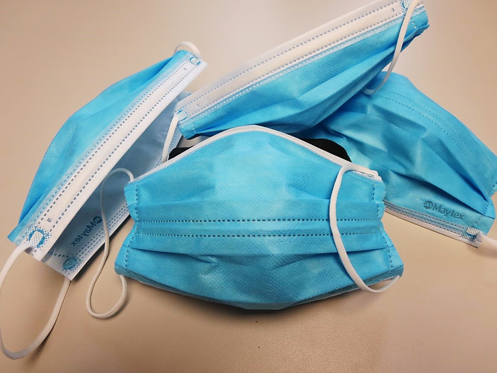 Cool Breathe Comfort Arch Ear Loop Mask | Level 3 Duckbill Chamber Face ...